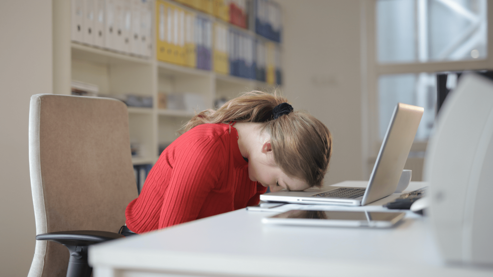 2 Weeks' Notice: How To Handle an Employee Resignation